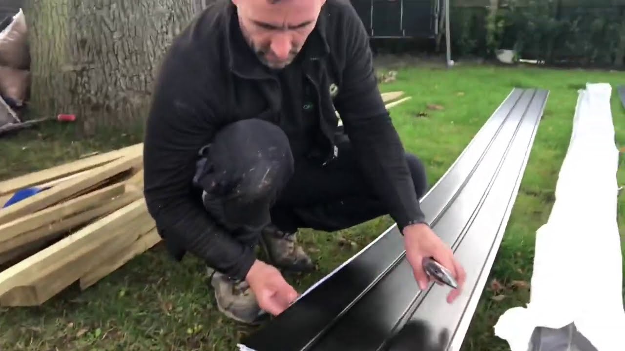 Flat roof fascia and soffit installation - YouTube