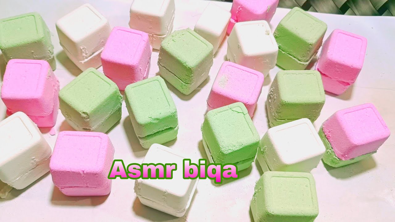 Colourful crunchy cubes ! 💚 🤍 🩷 Baking soda crushing! - YouTube