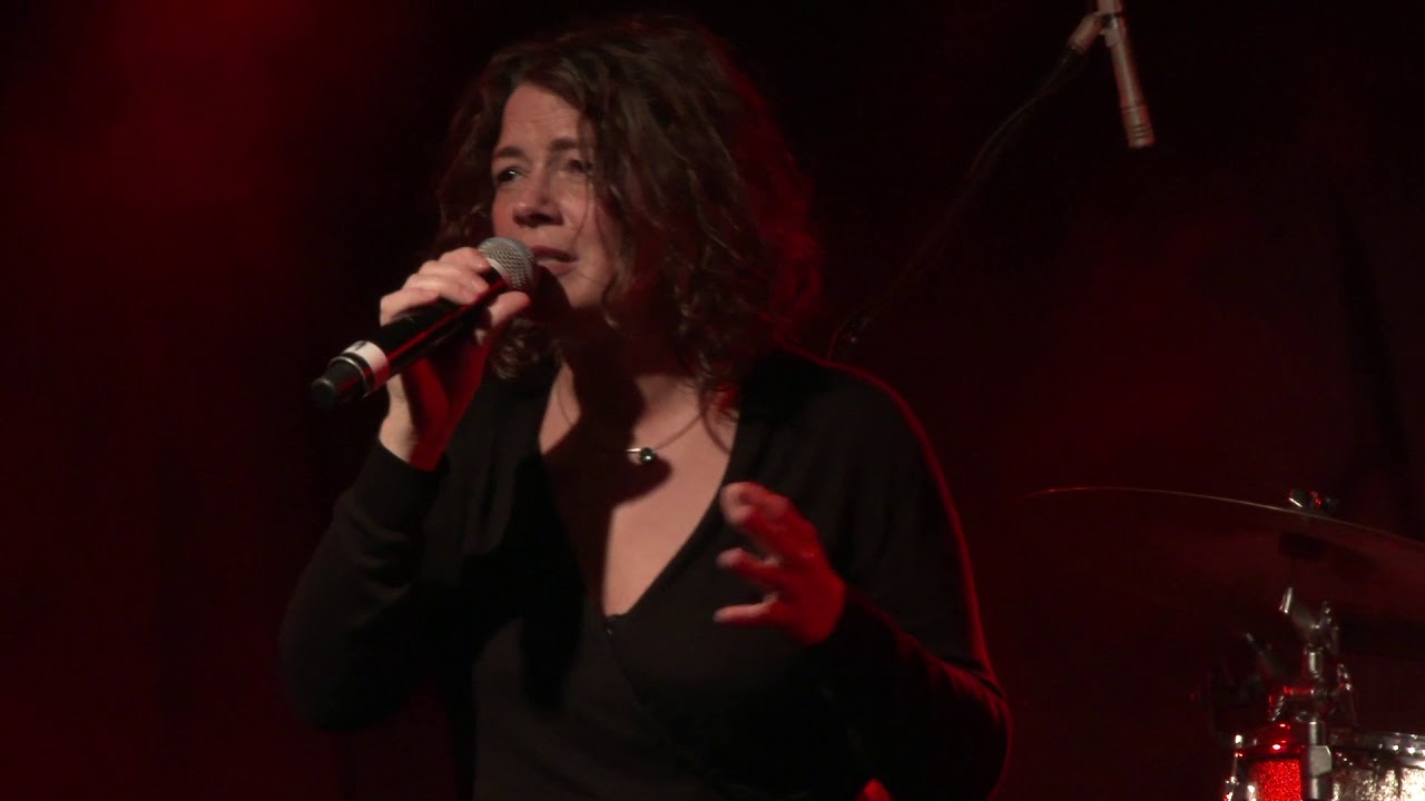 Jessica Born & Band I'd rather go blind (Etta James) - YouTube
