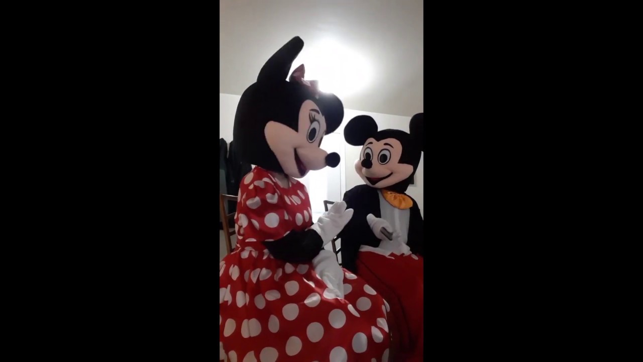 Mickey and Minnie Call me maybe - YouTube