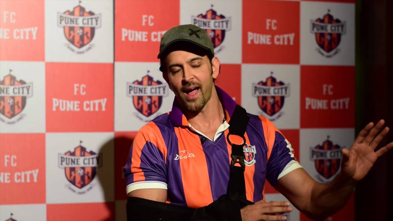 Hrithik Roshan On Life, Football and Everything in Between. - YouTube