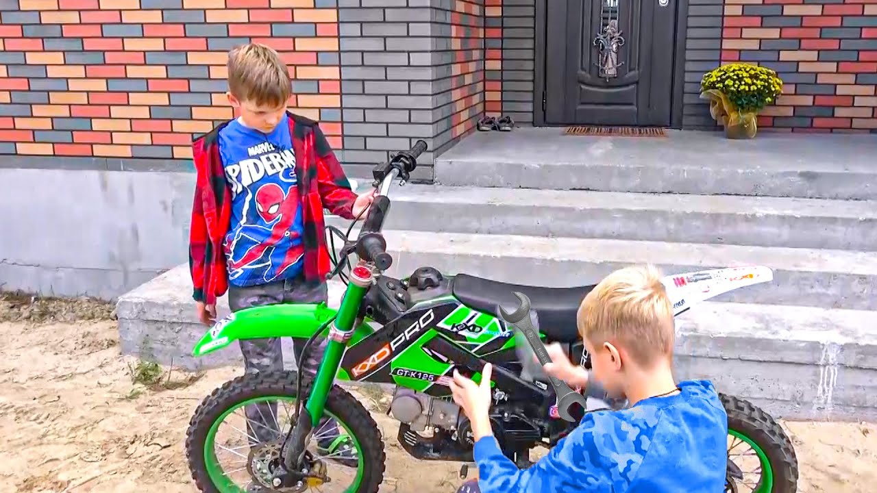 Dirt bike is under repair. Will Alex fix it himself? ALEX&ARS - YouTube