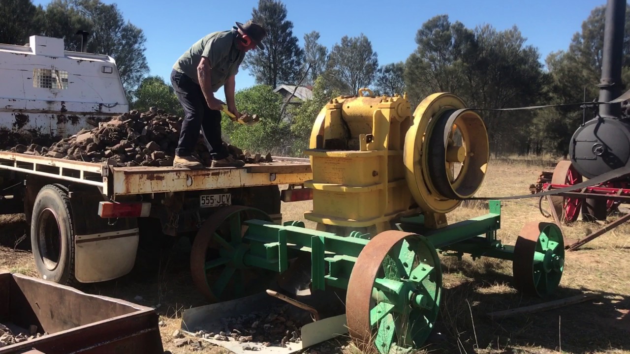 Robey Portable Steam Engine and Jaw Crusher - YouTube