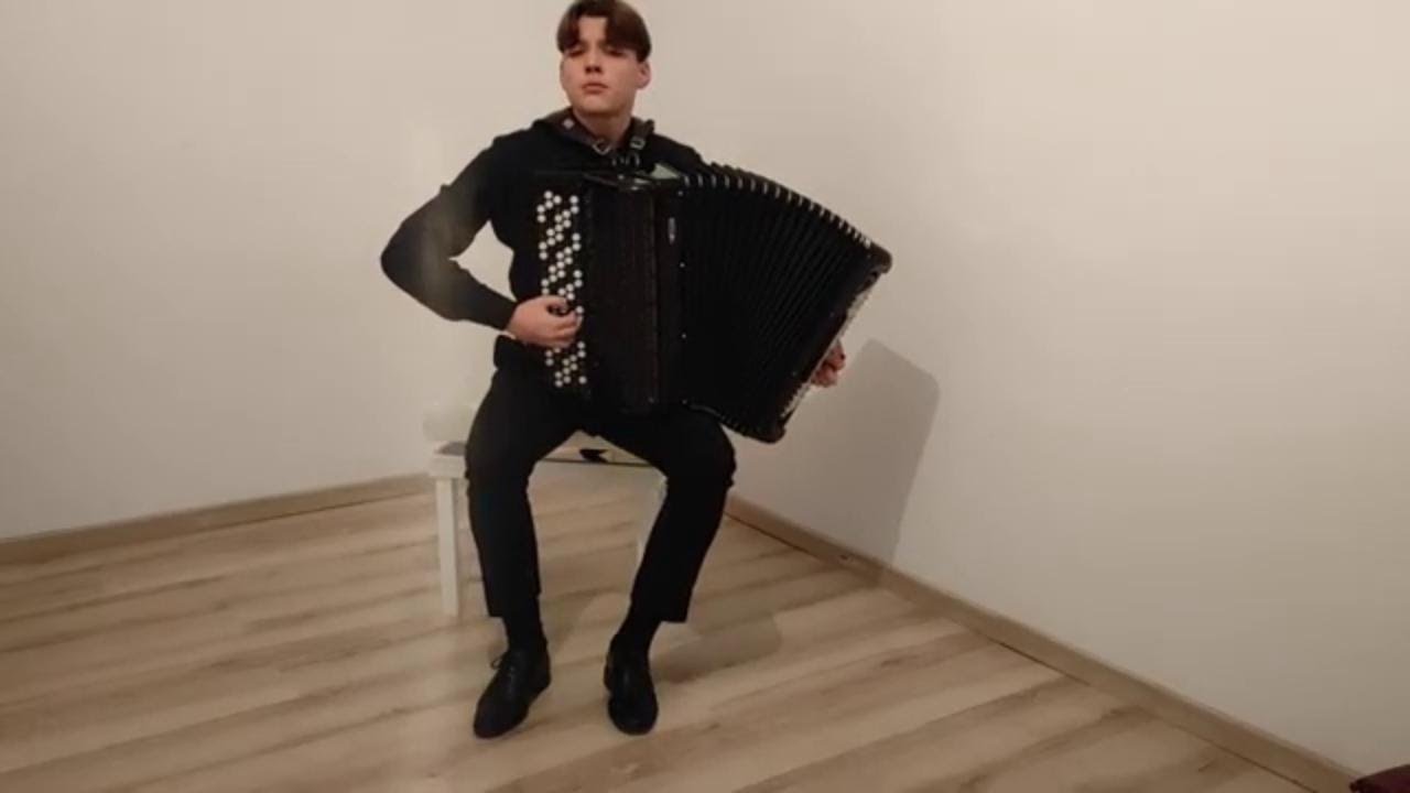 Il triestino Luca Bello campione mondiale under 14 di fisarmonica - YouTube