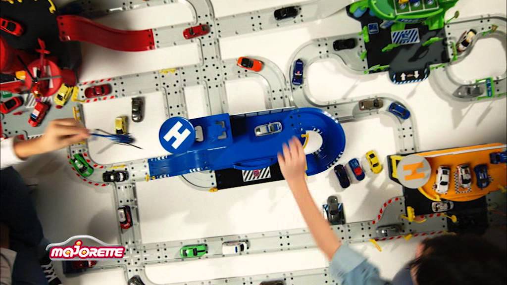 Majorette TV Spot SOS Creatix Police Station 25 sec - YouTube