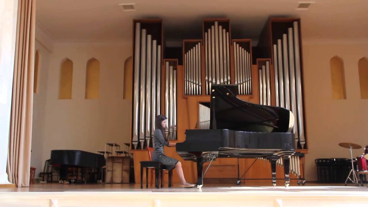 Chopin - Nocturne (cis moll) - YouTube