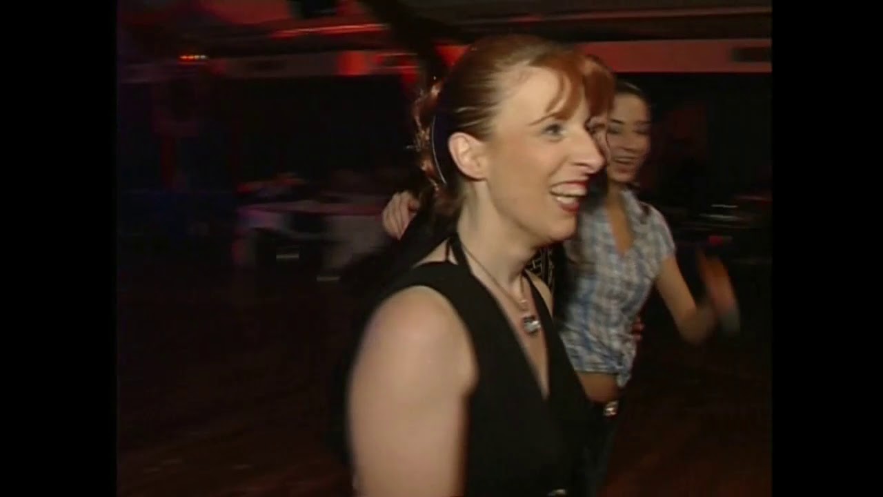 nos modèles de danse / cheeky dancers du 77 - YouTube