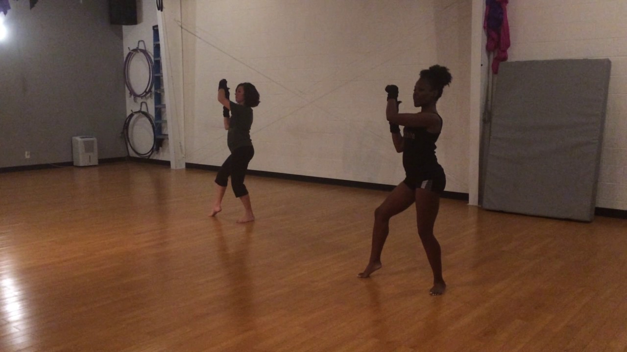 Burlesque Striptease 06/01/2017 - YouTube