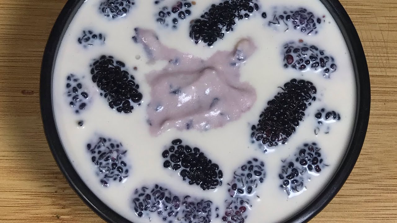 Hyderabad famous “SHAHDOODH MALAI Recipe” #thevoguetraveller #asmr # ...