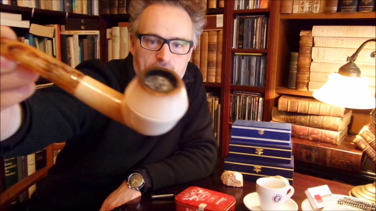 Meerschaum carver Mehmet Ali Birinci - YouTube