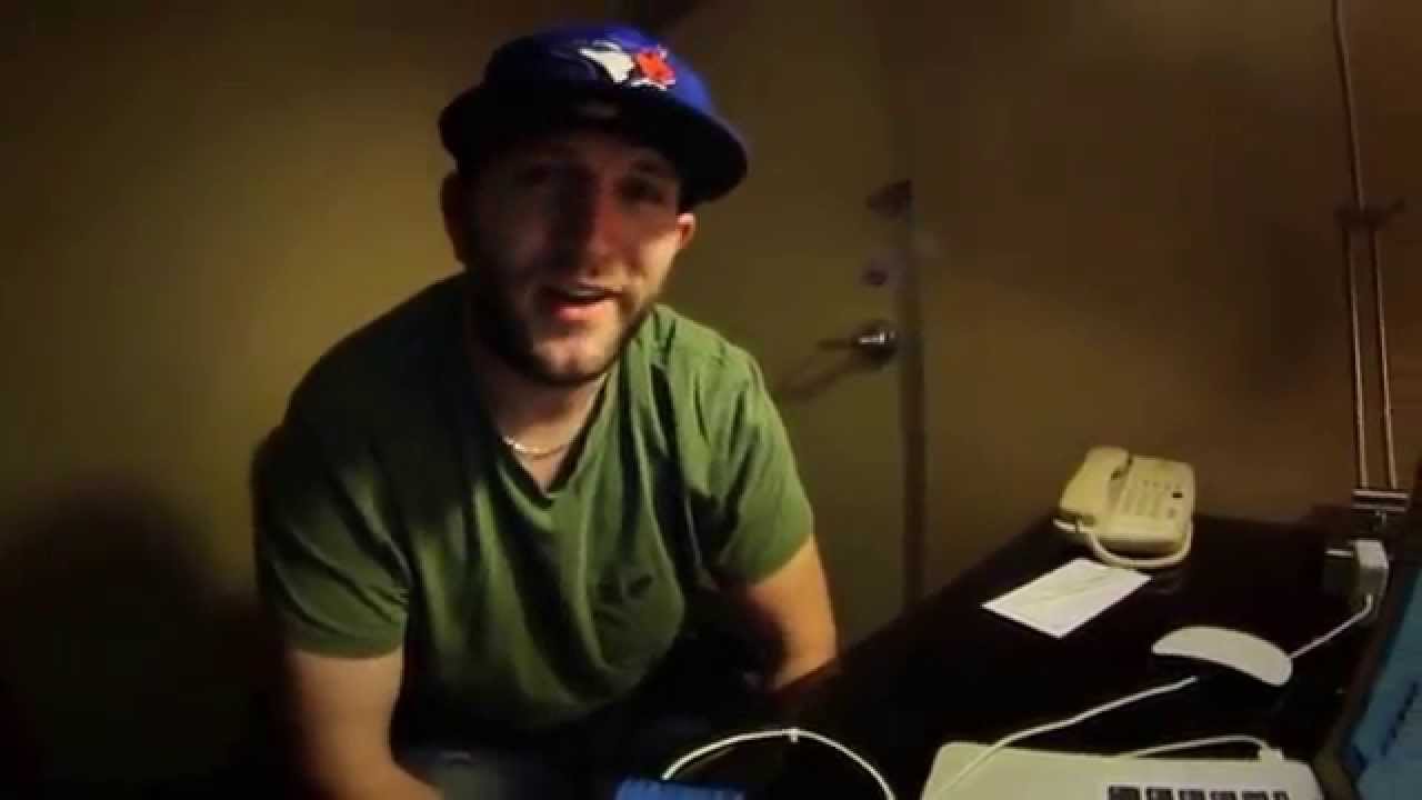 CRAZY WHITE RAPPER! (FREESTYLE) DAY IN THE LIFE! - YouTube