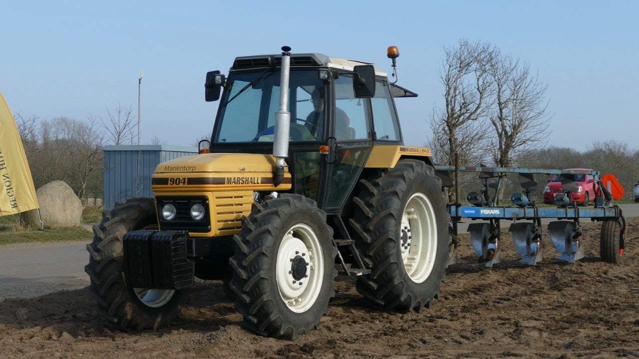 MARSHALL 904 W. 5 Furrow FISKARS Plow - YouTube