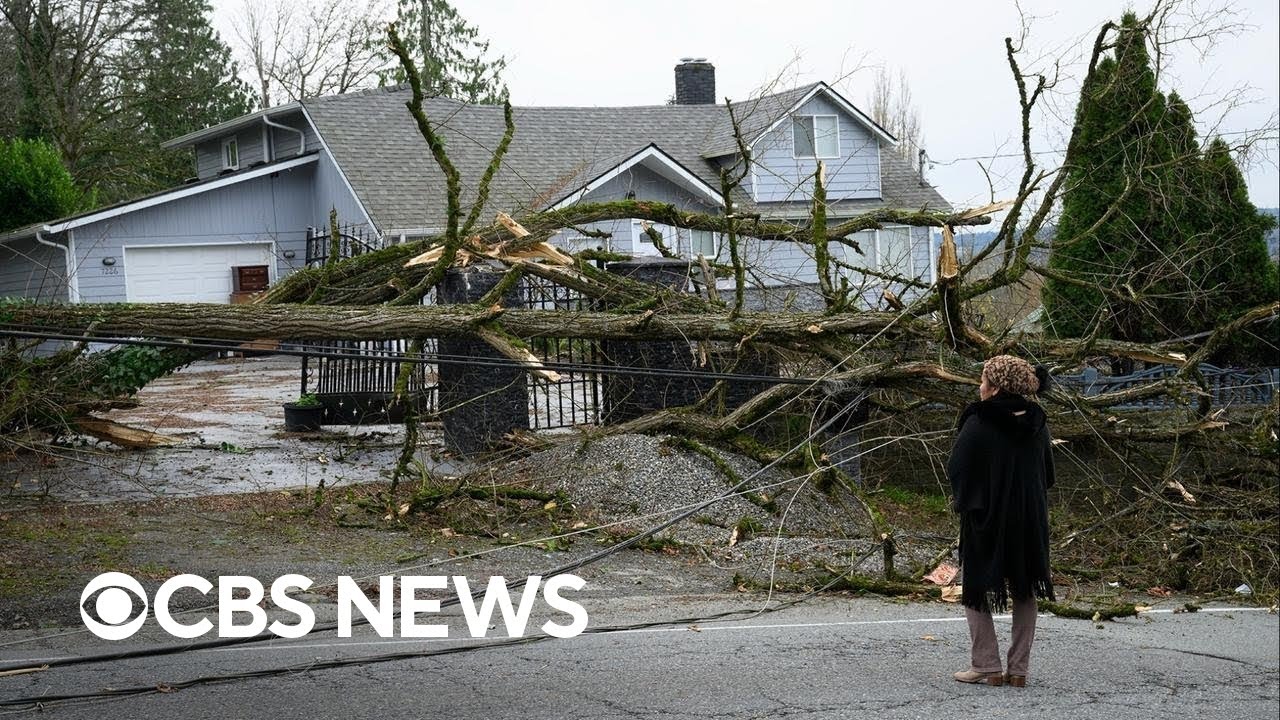 2 killed, power still out for thousands as bomb cyclone hits Washington ...