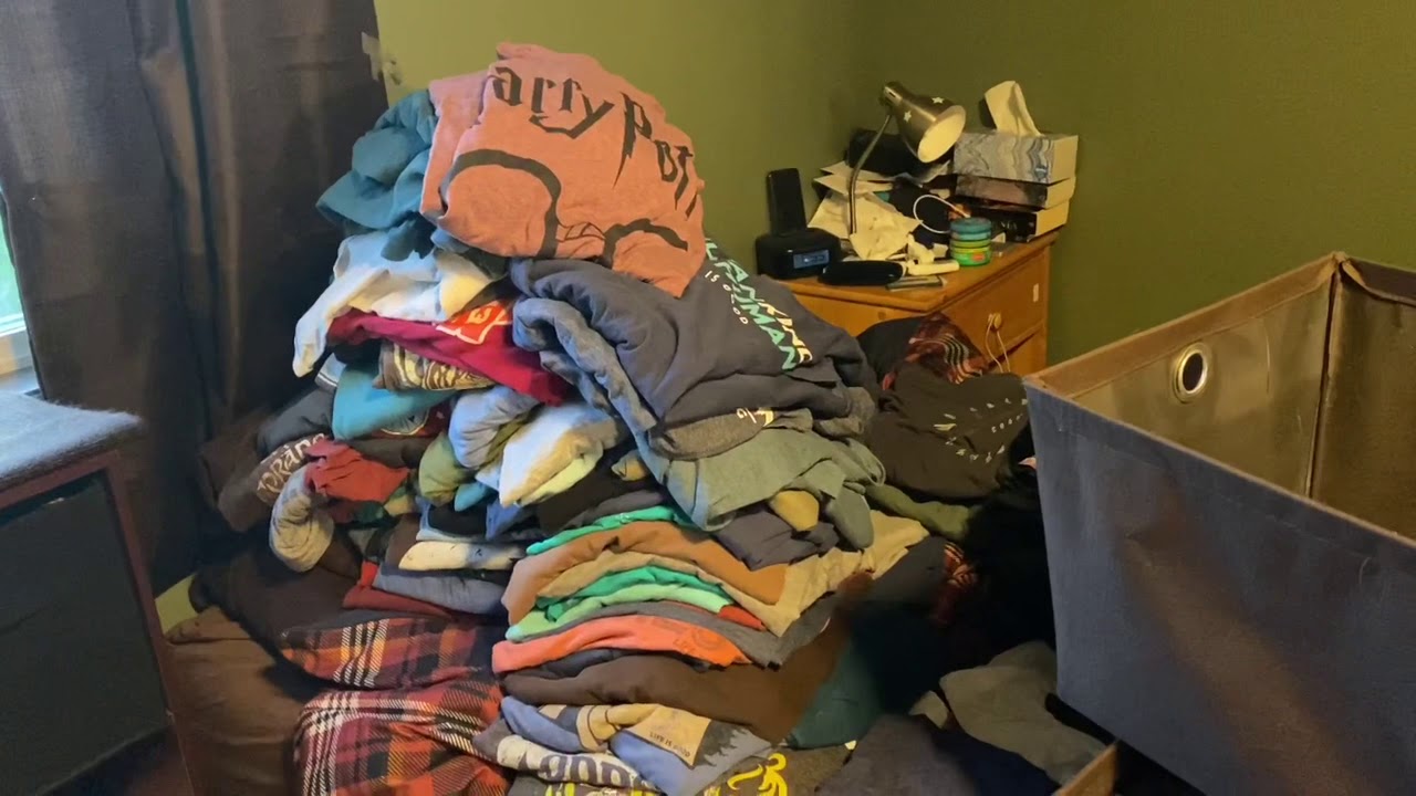 Disaster Bedroom Clean:Day 1 - YouTube
