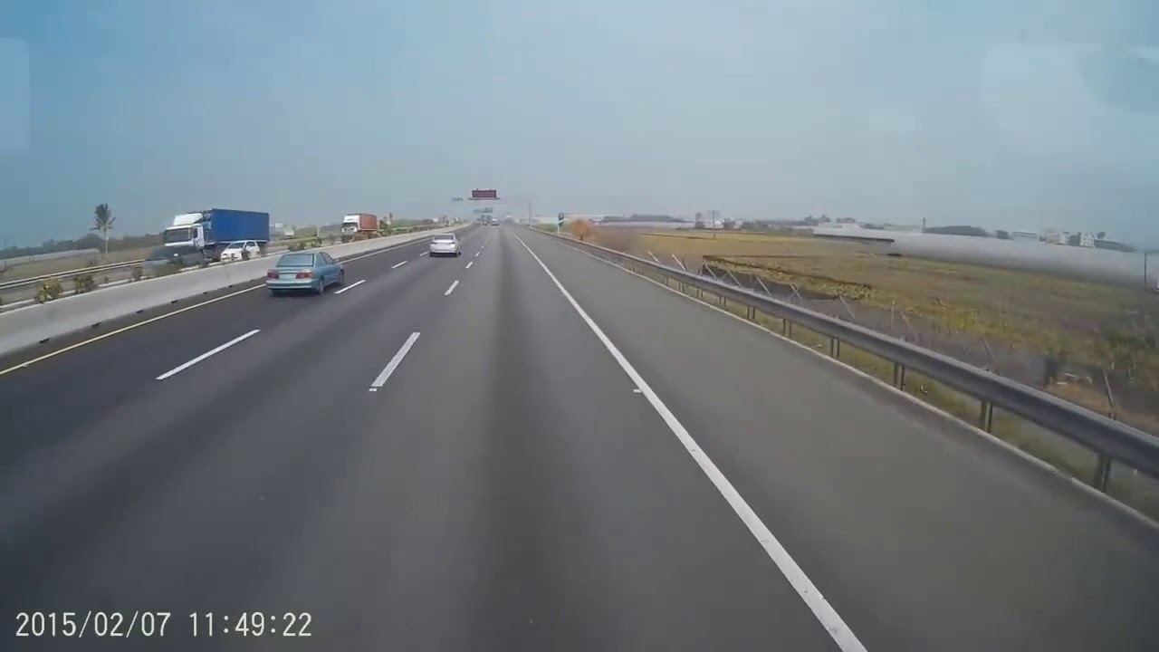 Over correction leads to huge accident. - YouTube