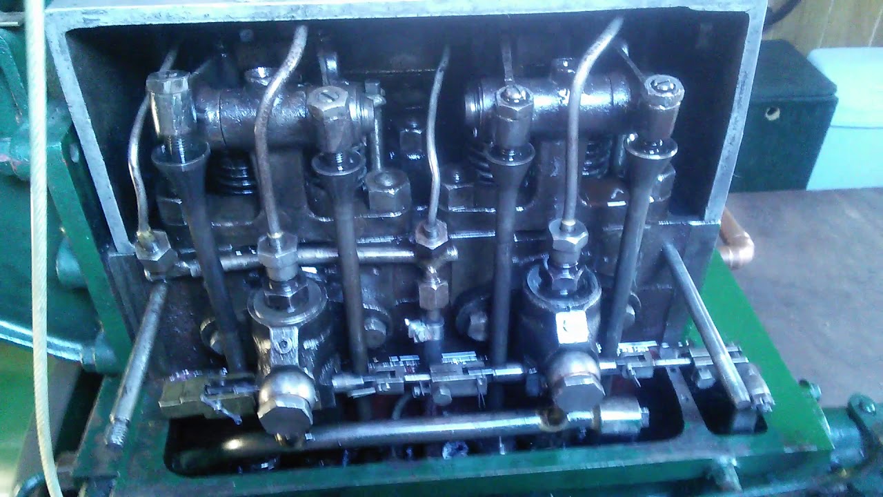 1950 Ruston Hornsby 2VSH diesel engine - YouTube