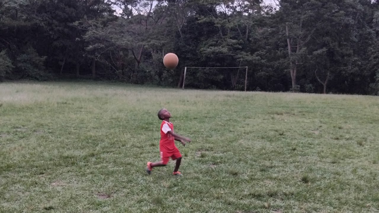 Ball mastery exercise | ball control | Dribbling drills U10 U11 U12 U13 ...