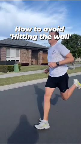 The Marathon Series with Tom Hamilton - Hitting the Wall - YouTube