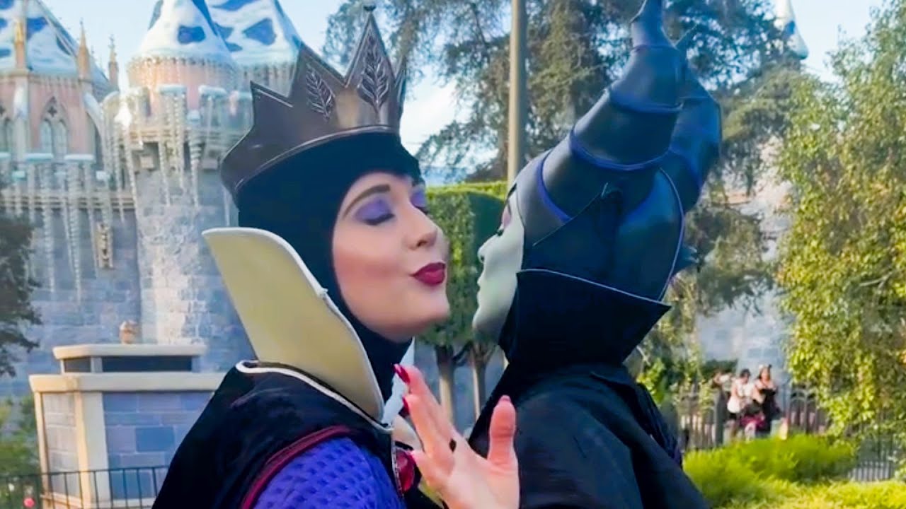 Maleficent Meets the Evil Queen: Funny Disney Moments - YouTube