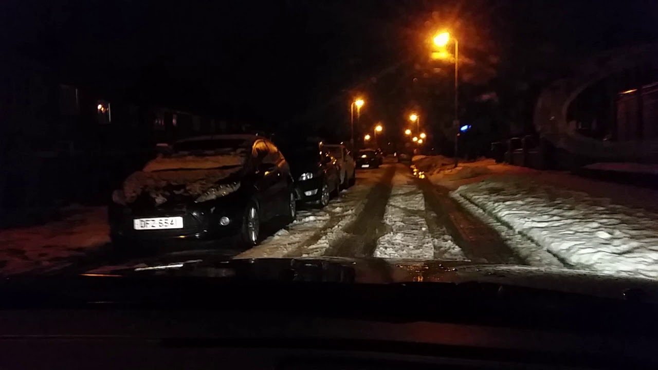 Snow in Wolverhampton - YouTube
