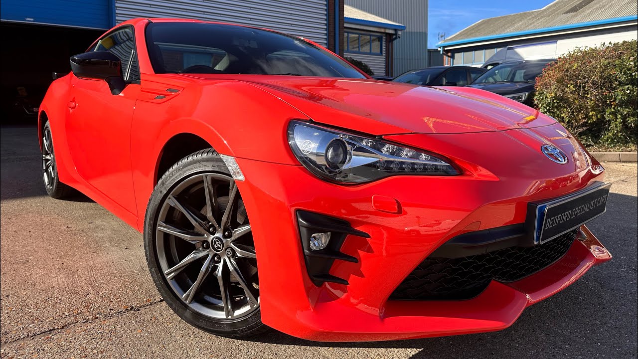 2017 Toyota GT86 Club Series Orange Edition - YouTube