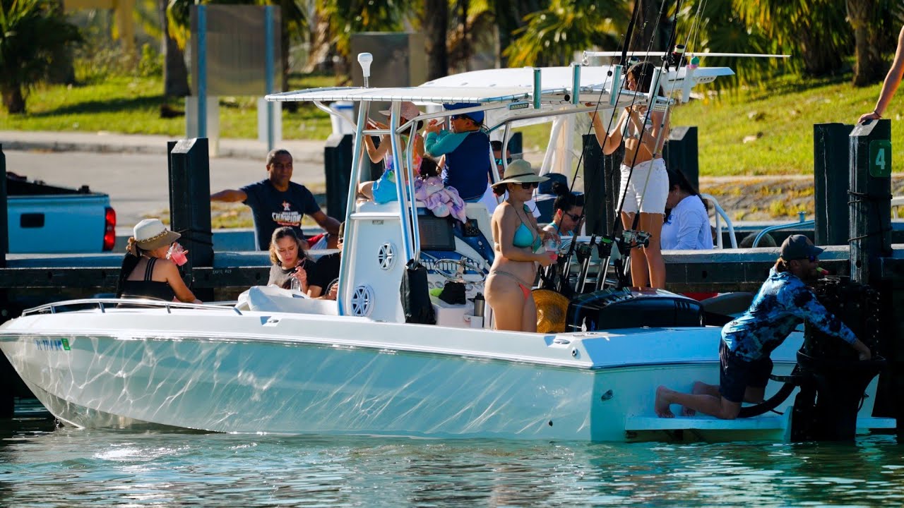 Yacht Burns ! Black Point Chit Show ! Boats Leave Mibs 2023 - YouTube