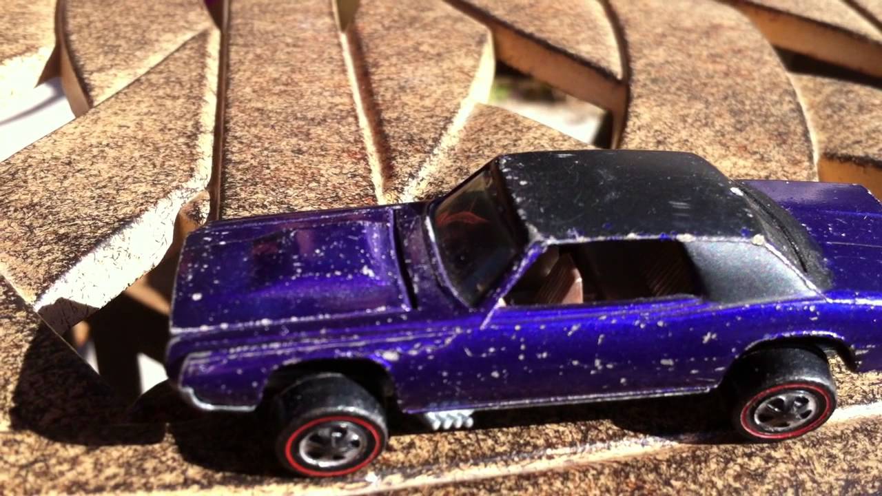 Hot Wheels 1967 Custom T-Bird Purple Redline Ford Car Black Roof ...