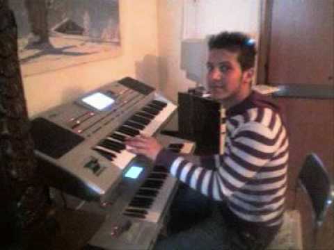 Soni modena - Stil Albania