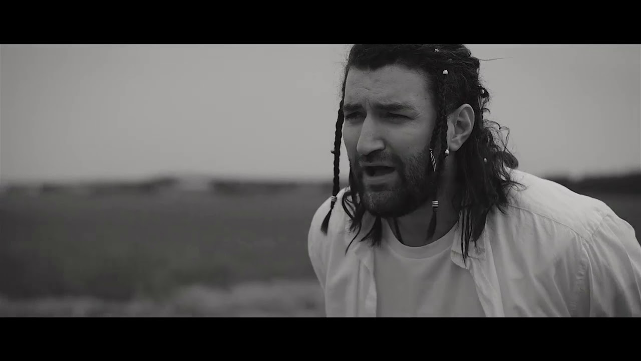 Emilut vs Smiley - YouTube