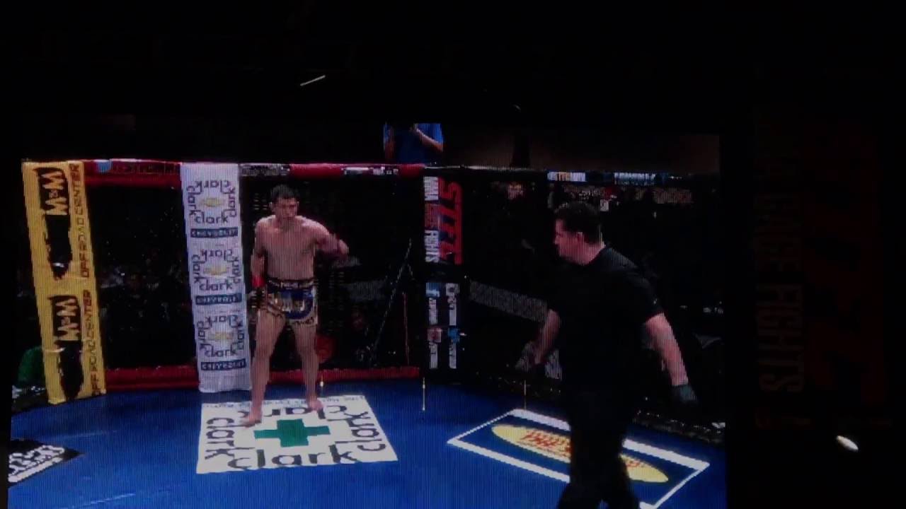Abram Torres vs Daniel Cervantes - YouTube