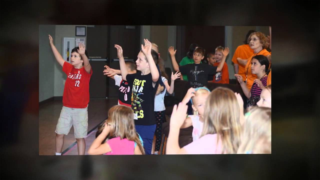 2015 VBS "Fun Run" - YouTube