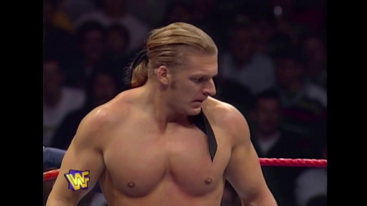 WWF Raw 10/02/1995 - Hunter Hearst Helmsley (Triple H) vs. Barry ...
