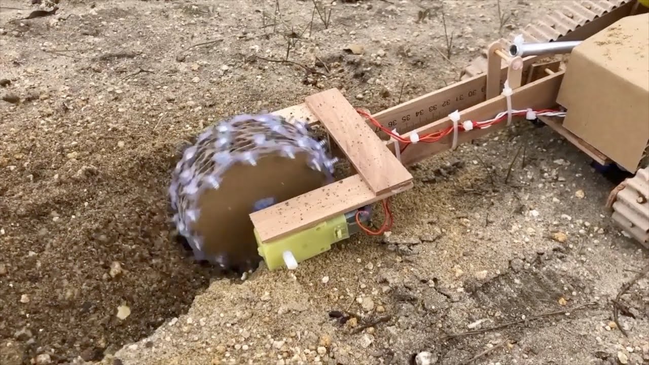 Creating a Giant: The DIY SANDVIK Roadheader Mining Machine - YouTube