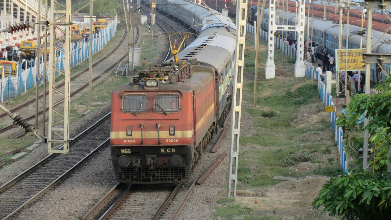 All Rajdhani Express at Full Speed - YouTube