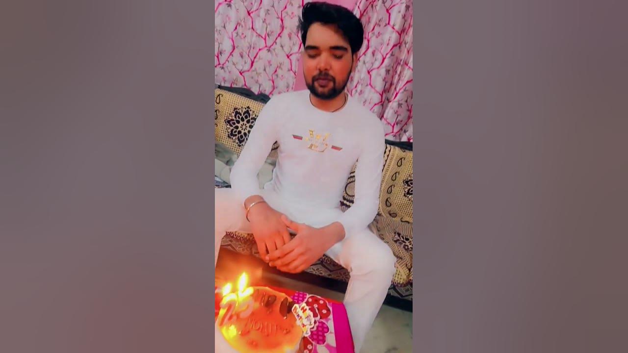 Apne Bhai Ka Birthday Hai Youtube