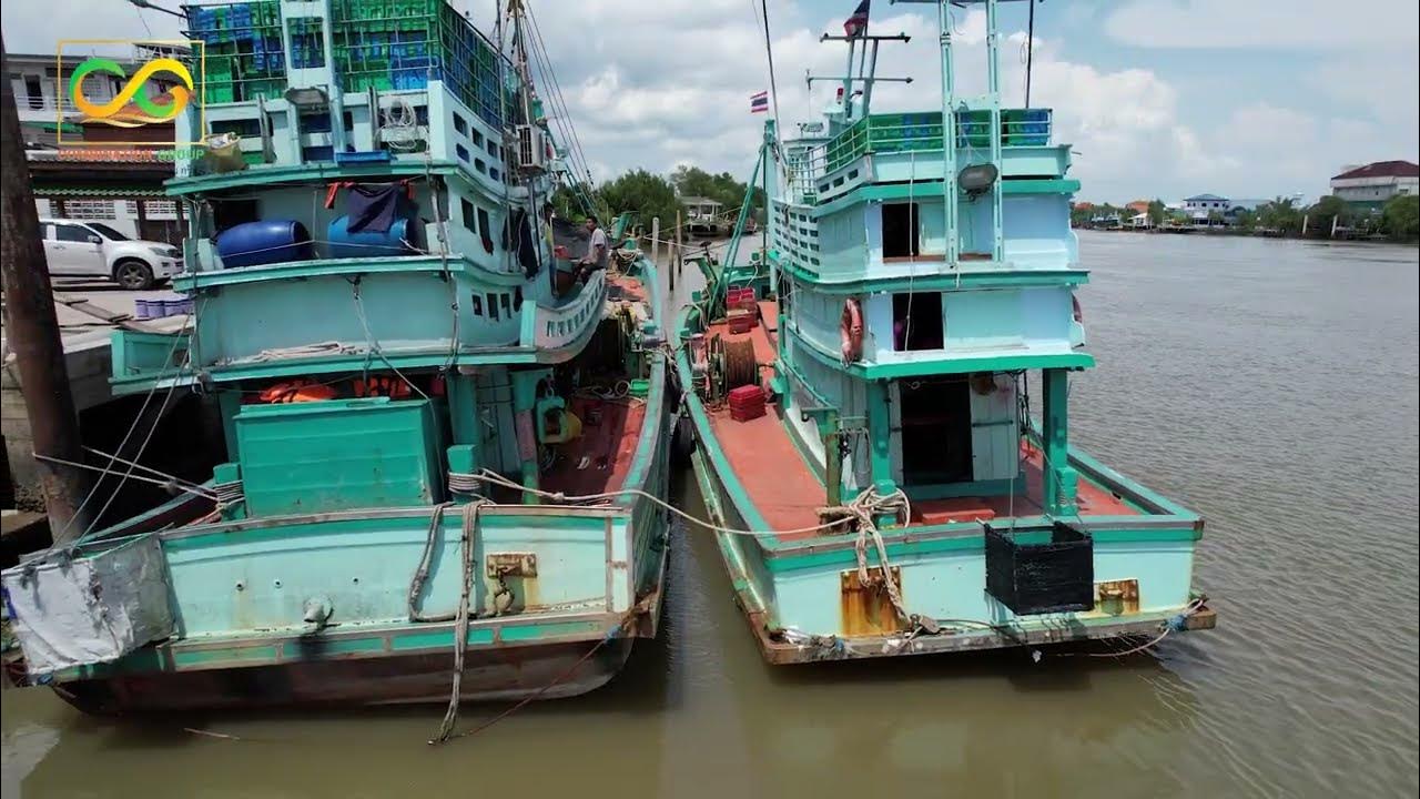 ฉีดโฟมเรือประมง ห้องเย็น ทุ่นลอย ถังพลาสติก โทร 098-642-4599 061-989-7897 - YouTube