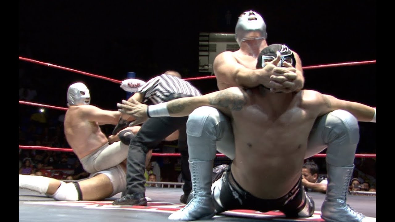 El Hijo del Santo y Santo Jr. vs Ángel Blanco Jr. y Rayman, The Crash ...