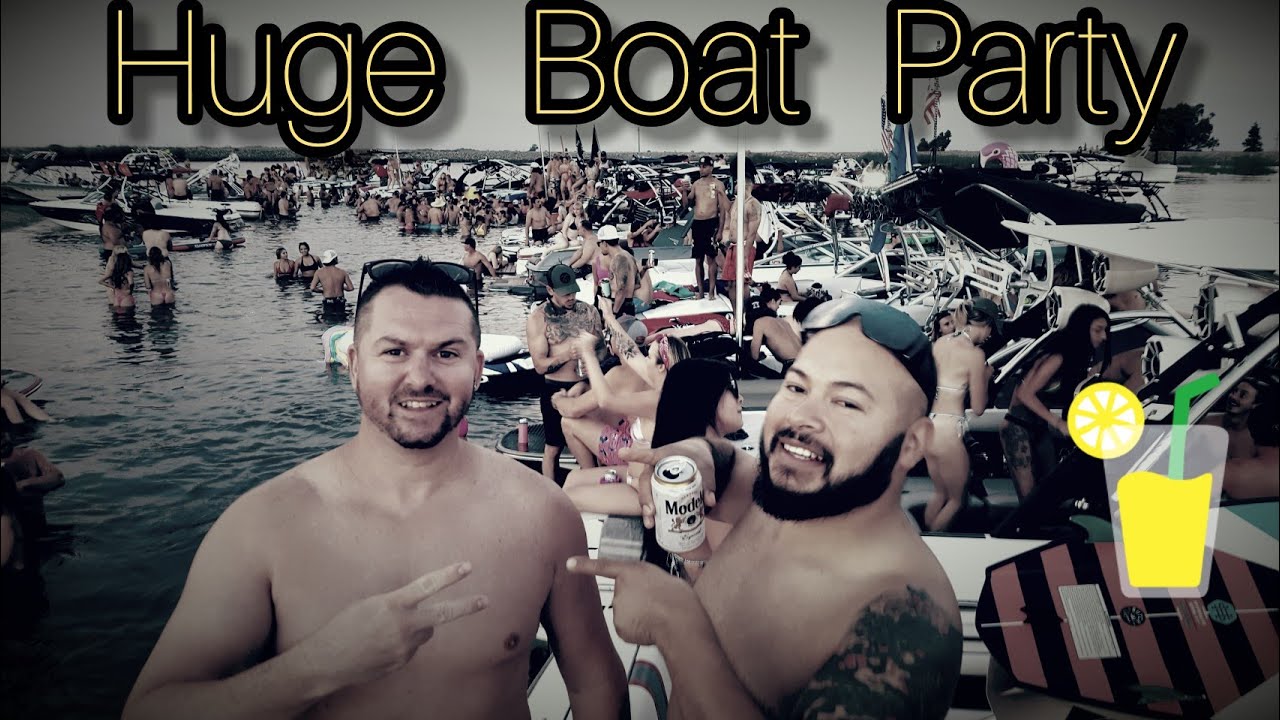EPIC summer Boat PARTY - YouTube