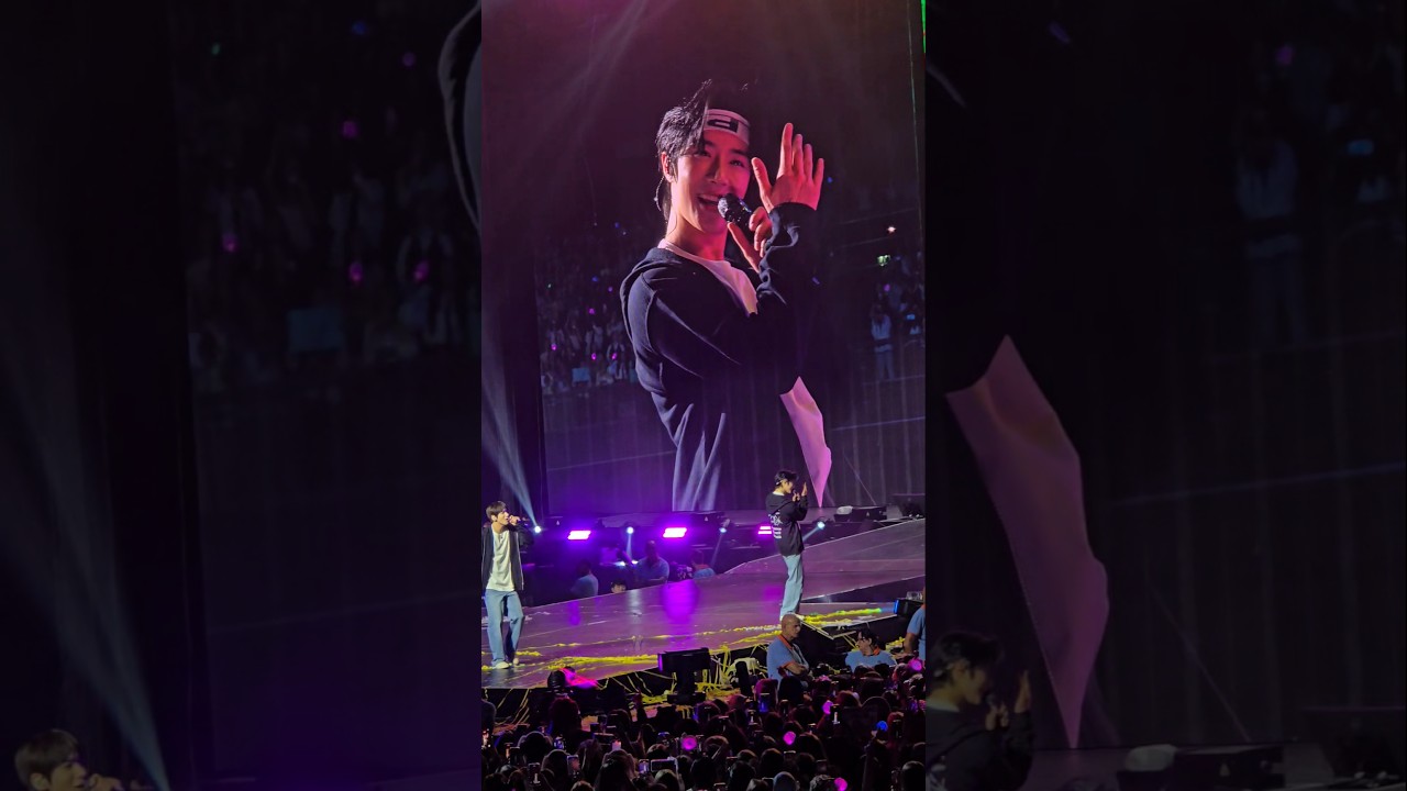 [250401] Tomorrow x Together - Magic 🩵 (live in Amsterdam) #투모로우바이투게더 ...