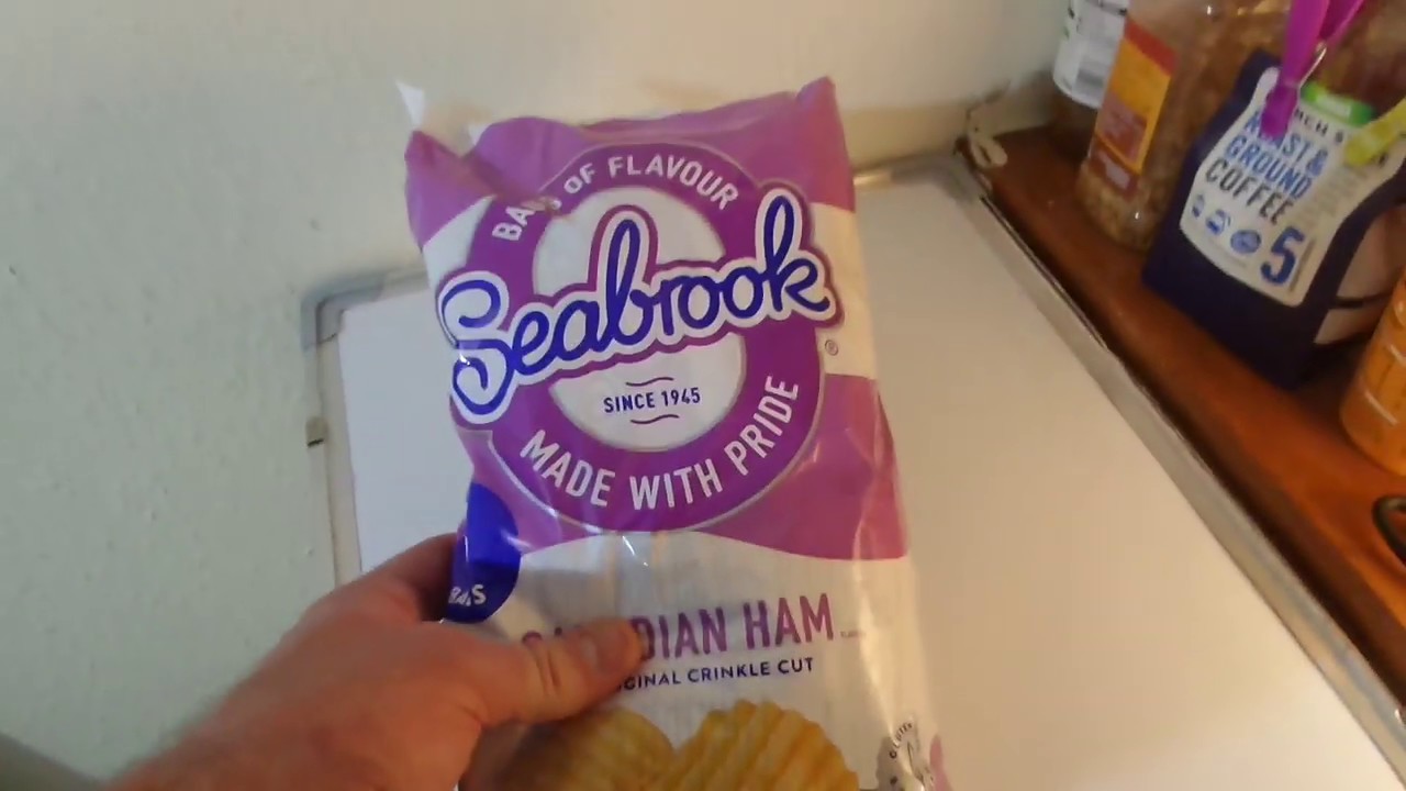 I ASDA Seabrook Crisps Canadian ham Чипсы со вкусом Канадской ветчины ...
