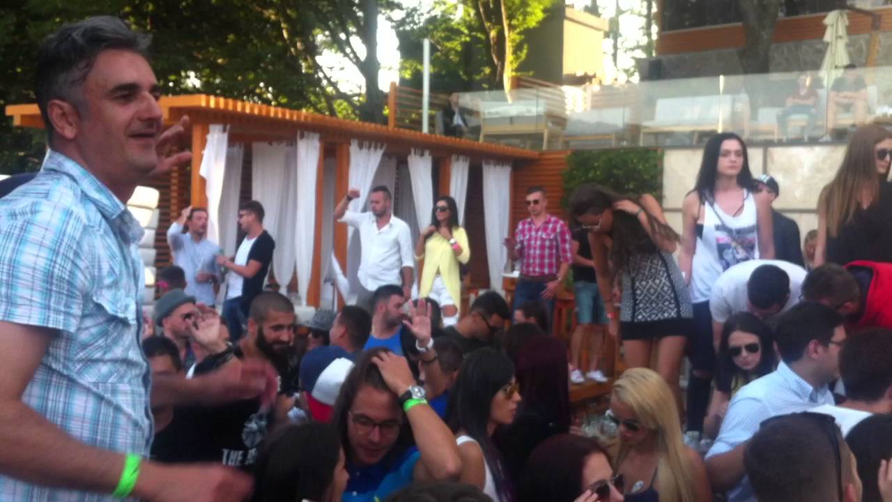 Livia Andrei - @Ponton Casa Baraj 08.08.2015 - YouTube