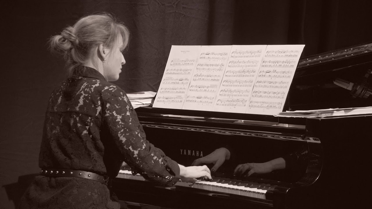Frédéric Chopin "Mazurka Op.17 No.4 a-moll" / Elena Zhukova - piano ...