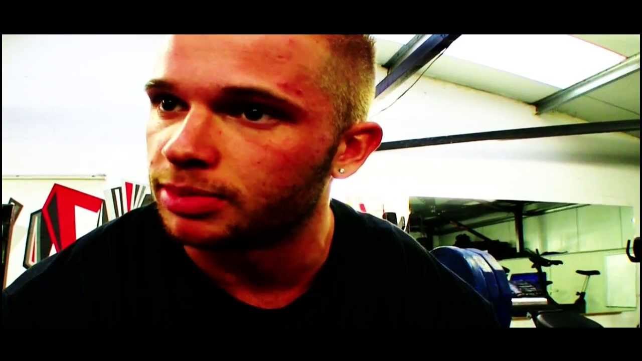 Andy Scott UKBFF Junior Mr Britain 2013 - YouTube