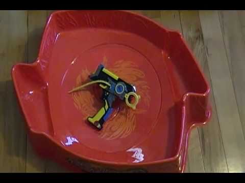 BEYBLADE BATTLE! Legend Counter Leone 145D vs Legend Fury Capricorn ...
