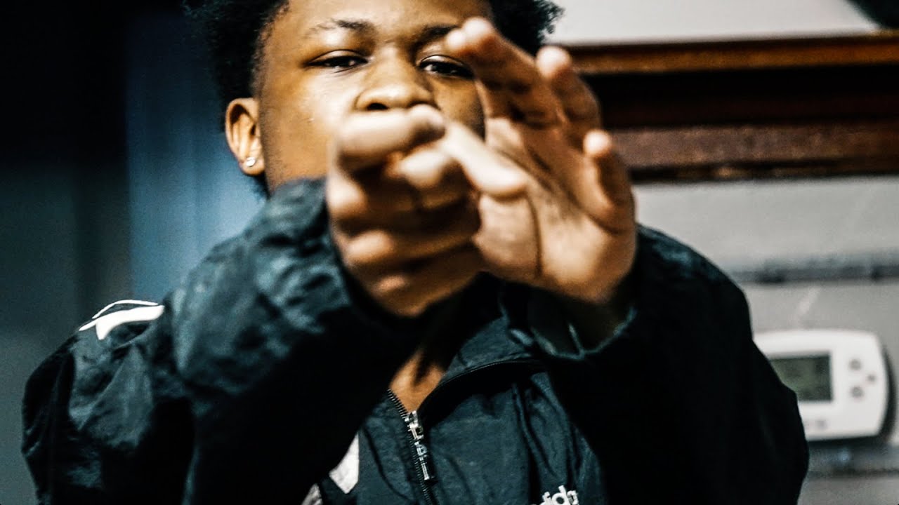 Lil Moocho - Plot Twist [Shot By @RayShotItProductions] - YouTube