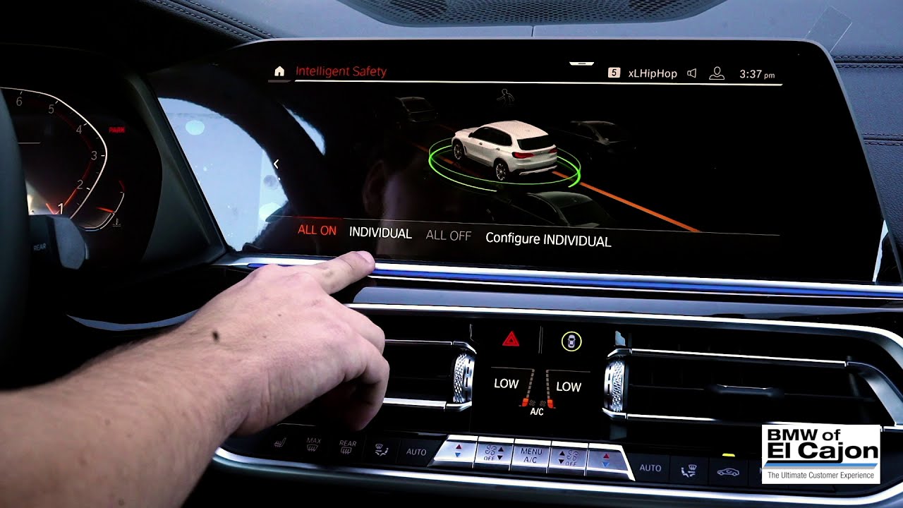 BMW Safety Features - YouTube