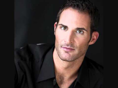James Valenti sings "Bella adorata incognita" from Il Giuramento - YouTube