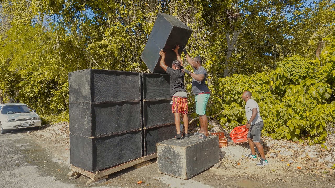 Dynamite Sound System SetUp & Early Juggling - YouTube