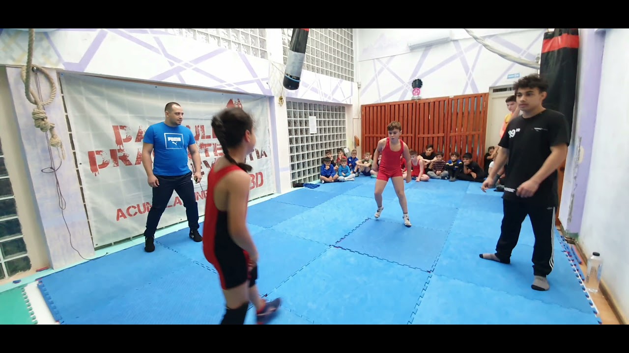Lupte Libere - Campion ( Freestyle Wrestling ) - YouTube