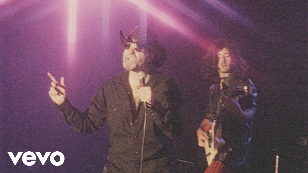 Wheeler Walker Jr. - Money 'N' Bitches - YouTube